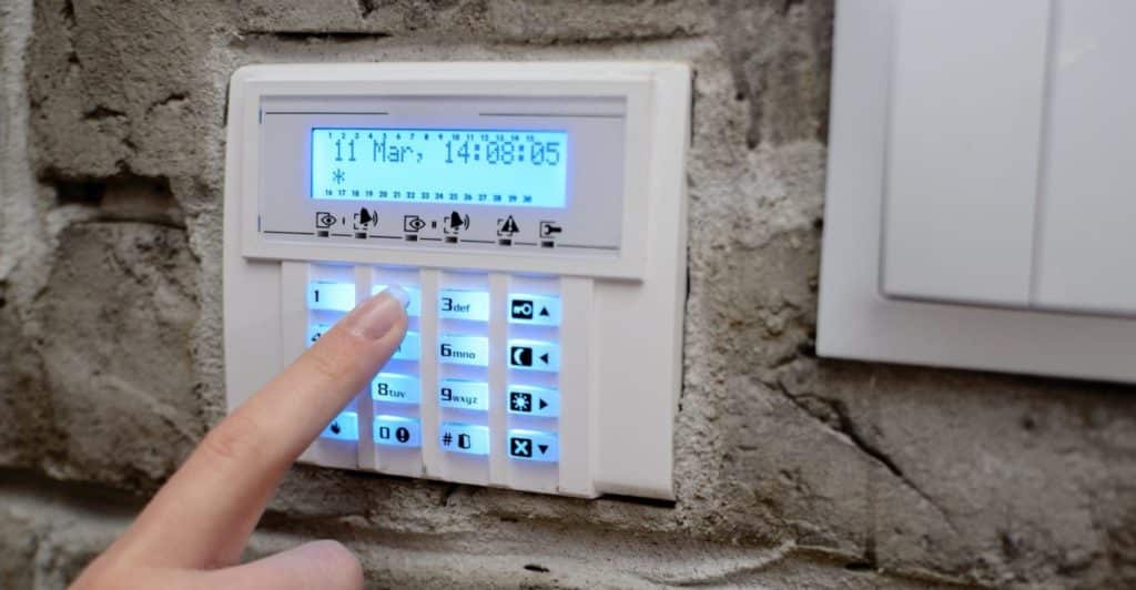 How an Alarm Monitoring System Helps Safeguard Your Home and Business ...