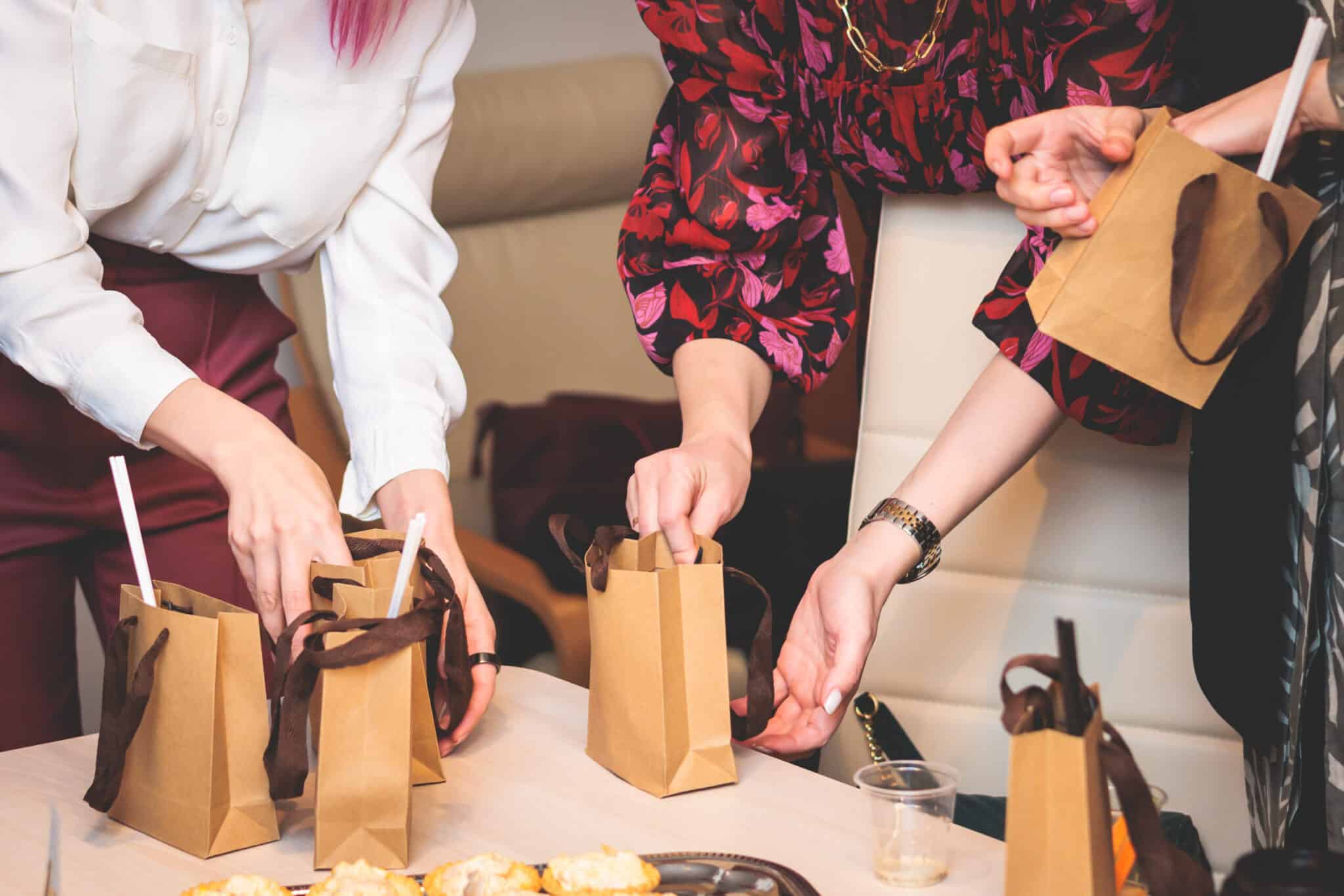 Build Stronger Teams and Foster Collaboration with Thoughtful Gifts